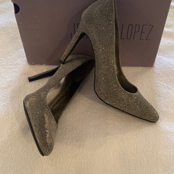 Jennifer Lopez | Shoes | Jennifer Lopez Metallic Heels Shoes Used Ones ...